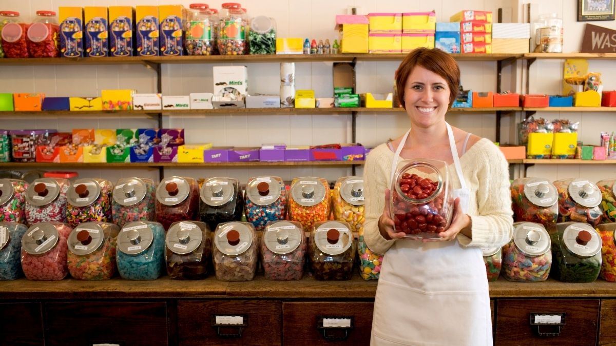 Pengertian Koperasi: Sejarah, Fungsi, Tujuan, Prinsip dan Jenisnya ...