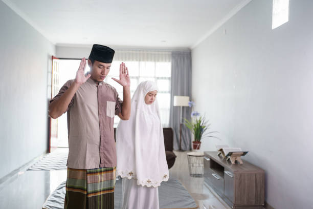 Pengertian Iman Secara Bahasa dan Istilah Serta Tingkatannya – Gramedia ...