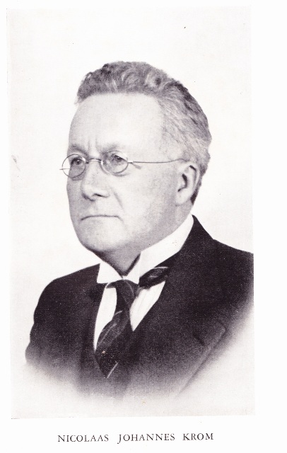 Pengertian Teori Kesatria & Penemu Teori Kesatria – Gramedia Literasi