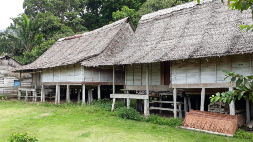 Rumah Adat Maluku: Nama, Sejarah, Jenis, Keunikan, Gambar – Gramedia ...