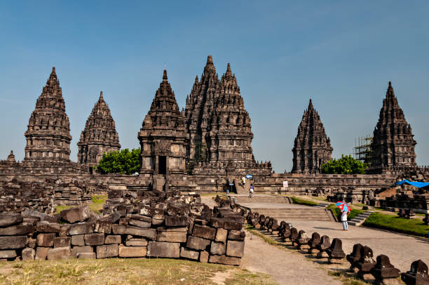 candi prambanan: LEGENDA CANDI PRAMBANAN DAN 5 MITOSNYA