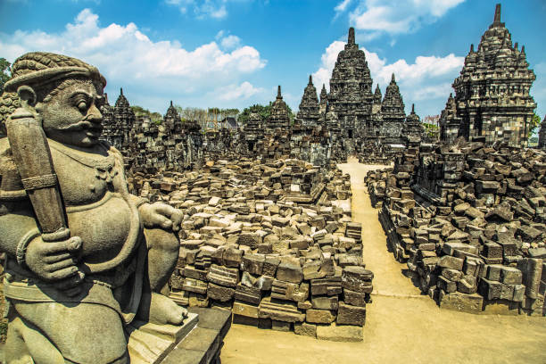 Legenda Candi Prambanan dan 5 Mitosnya – Gramedia Literasi
