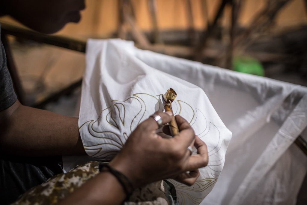 Mengenal Alat-alat Yang Digunakan Untuk Membatik – Gramedia Literasi