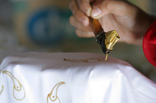 Mengenal Alat-alat Yang Digunakan Untuk Membatik – Gramedia Literasi