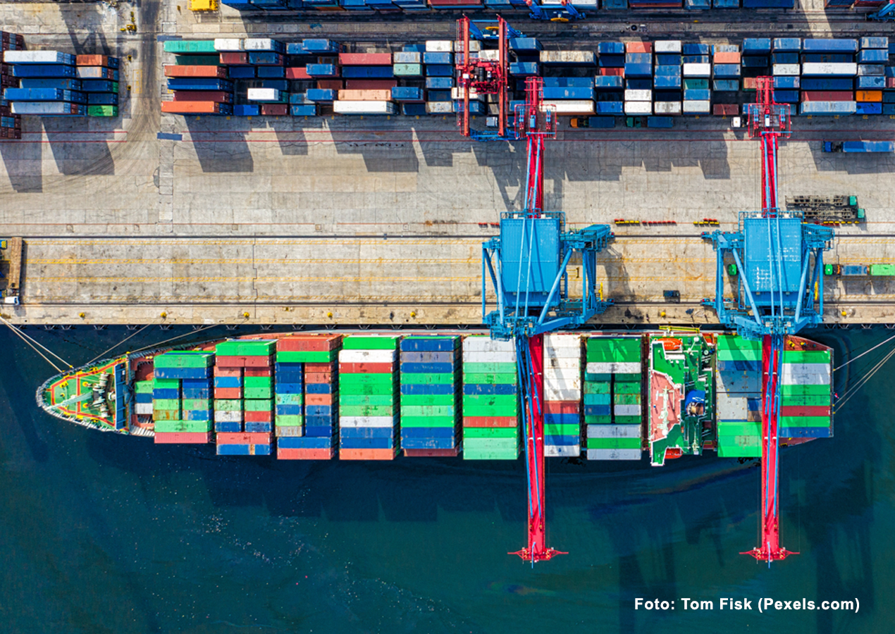 Pengertian Importir, Syarat, dan Jenisnya dalam Perdagangan – Gramedia ...