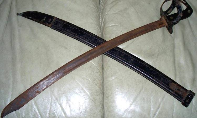 7 Senjata Tradisional Padang Sumatera Barat yang Terkenal Mematikan ...