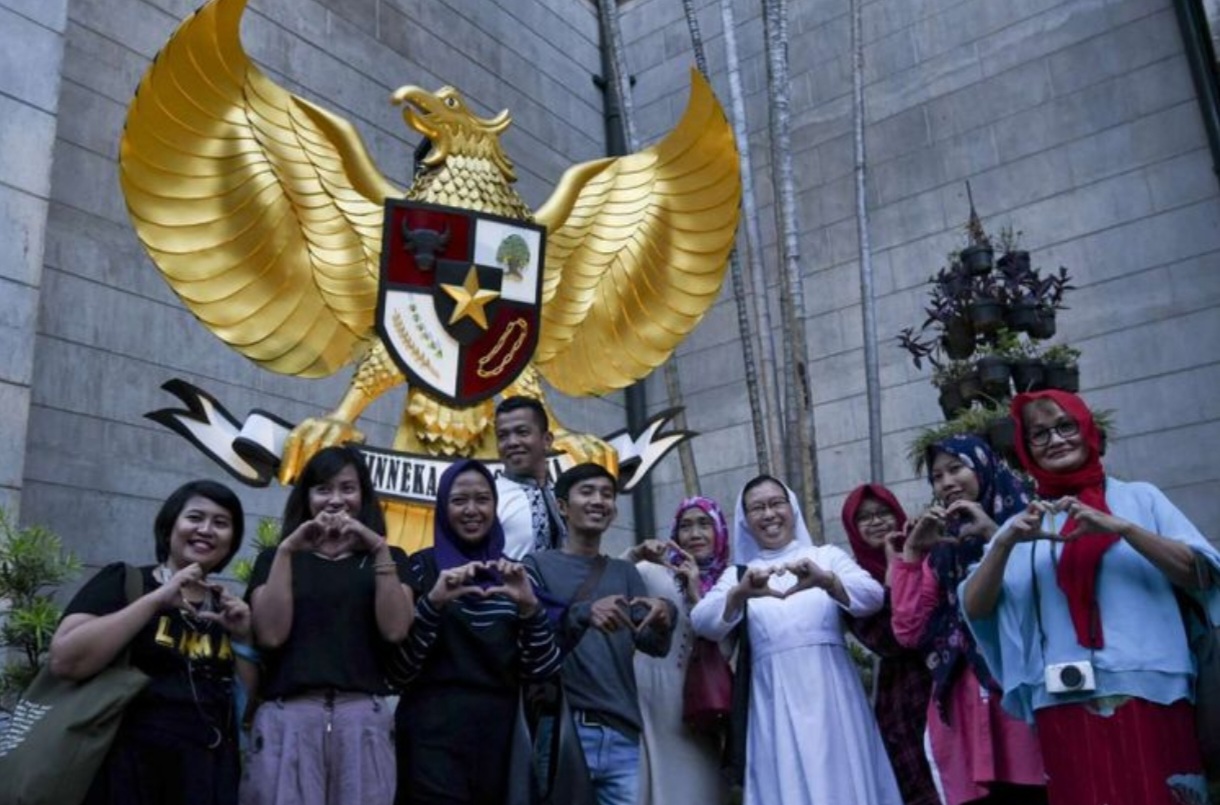 Pengertian Toleransi dan Contoh Sikap yang Penting untuk Diterapkan ...