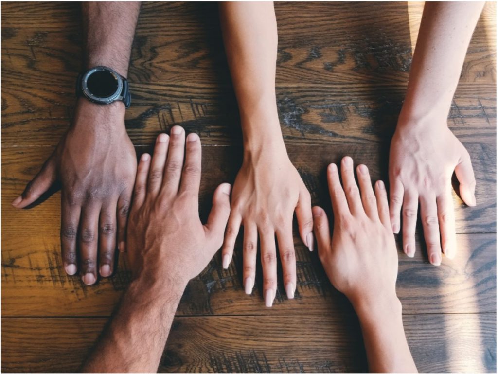 Support System: Bukan Sekadar Teman Atau Sahabat Biasa – Gramedia Literasi