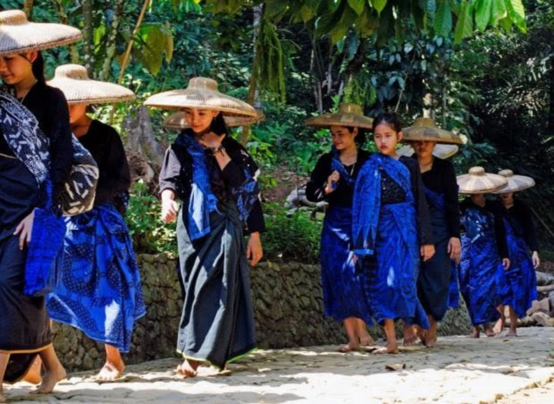 Mengenal Suku Baduy, Suku Asli Sunda yang Bersahabat dengan Alam ...