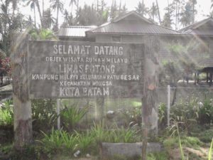 Mengenal 5 Ragam Rumah Adat Riau yang Perlu Dilestarikan – Gramedia ...