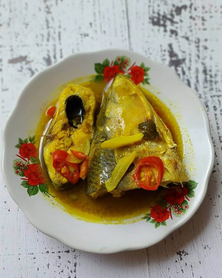 10+ Rekomendasi Makanan Khas Makassar yang Wajib Dicoba – Gramedia Literasi