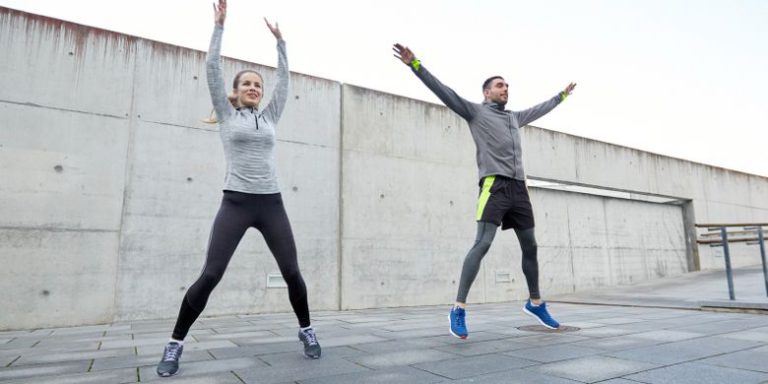 Workout adalah Latihan Fisik, Berikut Gerakan yang Bisa Dicoba Sendiri ...