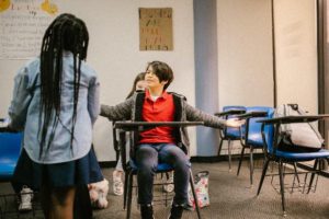 Memahami Arti Gengsi, Ciri-Ciri hingga Cara Mengatasi Hal Tersebut ...