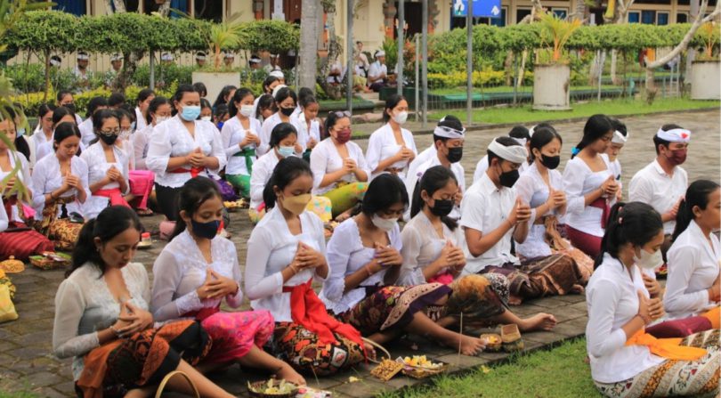 Memahami Upacara Ngaben Beserta Jenis dan Tata Caranya – Gramedia Literasi