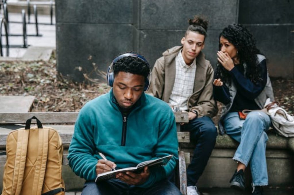 Pengertian Psikologi, Jenis, dan Manfaat Mempelajarinya – Gramedia Literasi