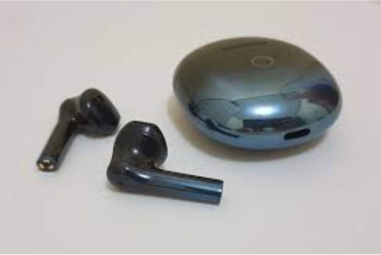 TWS: Pengertian, Awal Kemunculan, dan Keunggulannya – Gramedia Literasi