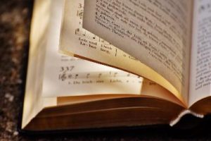 Pengertian Epilog: Fungsi, Ciri-Ciri, Penerapan dan Perbedaan dengan ...