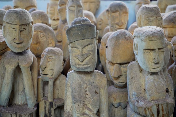 Contoh Seni Rupa Asli Indonesia beserta Unsur dan Jenisnya – Gramedia ...