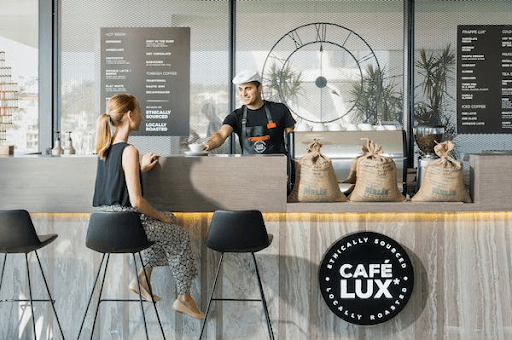 Barista Adalah: Skill, Tugas, dan Gaji – Gramedia Literasi