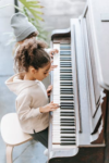 Melodi Adalah: Pengertian, Unsur, Variasi, Pola dan Contoh Alat Musik ...