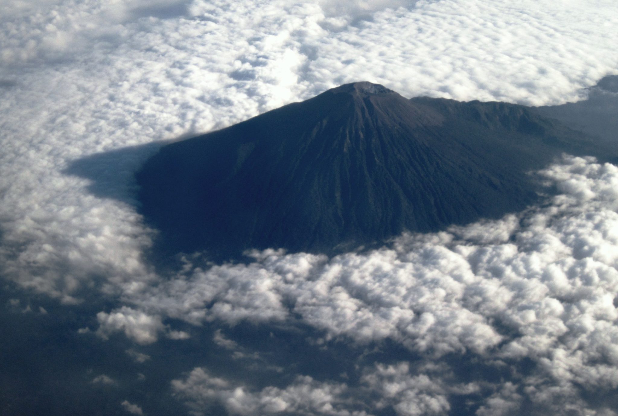 Seven Summit of Java, Urutan 7 Gunung Tertinggi di Pulau Jawa ...