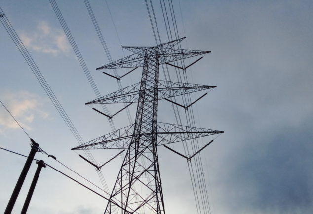 Listrik Statis: Contoh, Manfaat, dan Bahaya yang Perlu Diketahui