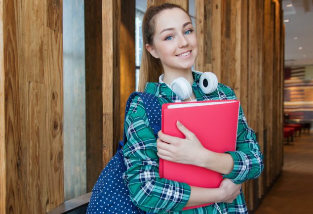 Pengertian STM Hingga Perbedaannya dengan SMK dan SMA – Gramedia Literasi