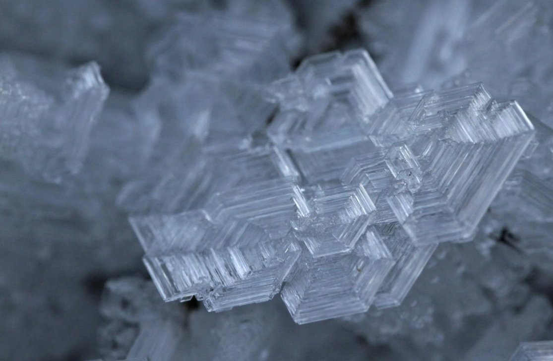 Contoh Mengkristal: Proses dan Faktor yang Memengaruhinya – Gramedia ...